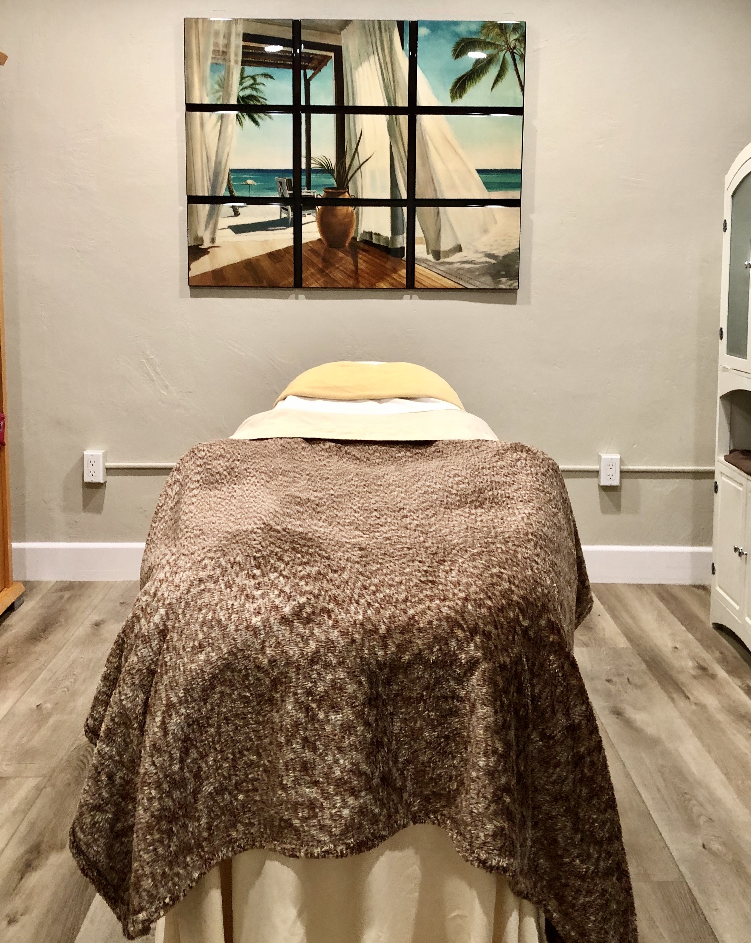 Gallery – The Face Place and More